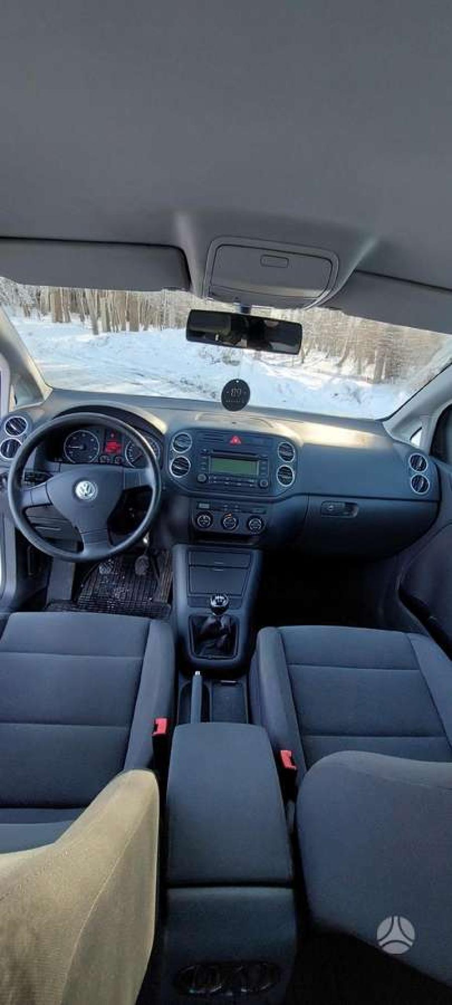 Grey Volkswagen Golf Plus 2005 in Klaipeda, with an engine capacity of 1.90 L and mileage of 182 thousand km for 2500 €, photo 9 on AUTOMOTO.COM.LV