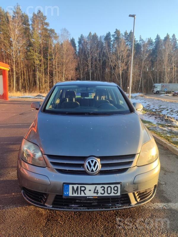Pelēks Volkswagen Golf Plus 2005 Rīga, ar dzinēja tilpumu 1.90 L un nobraukumu 229 tūkst. km par 2900 €, foto 5 vietnē AUTOMOTO.COM.LV
