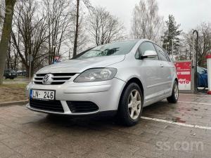 Серый Фольксваген Гольф Плюс 2005 в Вентспилс, объемом двигателя 2.00 л и пробегом 301 тыс. км за 1500 €, фото  на AUTOMOTO.COM.LV