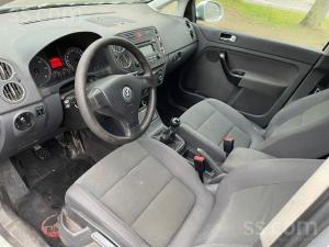 Pelēks Volkswagen Golf Plus 2005 Ventspils, ar dzinēja tilpumu 2.00 L un nobraukumu 301 tūkst. km par 1500 €, foto 9 vietnē AUTOMOTO.COM.LV