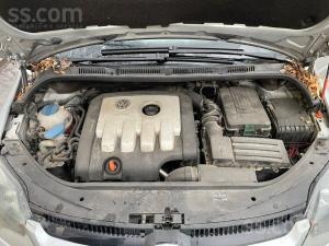 Pelēks Volkswagen Golf Plus 2005 Ventspils, ar dzinēja tilpumu 2.00 L un nobraukumu 301 tūkst. km par 1500 €, foto 14 vietnē AUTOMOTO.COM.LV