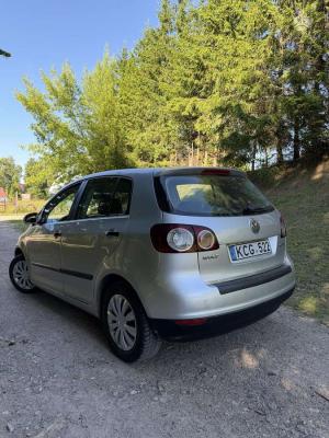 Grey Volkswagen Golf Plus 2005 in Raseiniai, with an engine capacity of 1.60 L and mileage of 278 thousand km for 830 €, photo 4 on AUTOMOTO.COM.LV