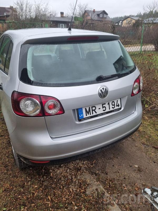 Grey Volkswagen Golf Plus 2005 in Riga, with an engine capacity of 1.90 L and mileage of 227 thousand km for 2900 €, photo 5 on AUTOMOTO.COM.LV
