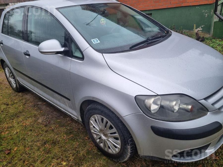 Grey Volkswagen Golf Plus 2005 in Riga, with an engine capacity of 1.90 L and mileage of 227 thousand km for 2900 €, photo 12 on AUTOMOTO.COM.LV