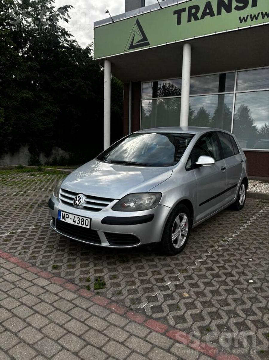 Pelēks Volkswagen Golf Plus 2005 Rīga, ar dzinēja tilpumu 1.90 L un nobraukumu 355 tūkst. km par 1650 €, foto 1 vietnē AUTOMOTO.COM.LV