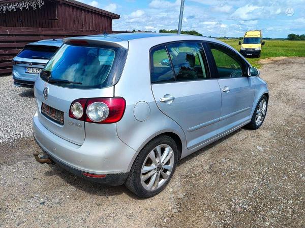 Grey Volkswagen Golf Plus 2005 in Telschi, with an engine capacity of 1.97 L and mileage of 410 thousand km for 2800 €, photo 6 on AUTOMOTO.COM.LV