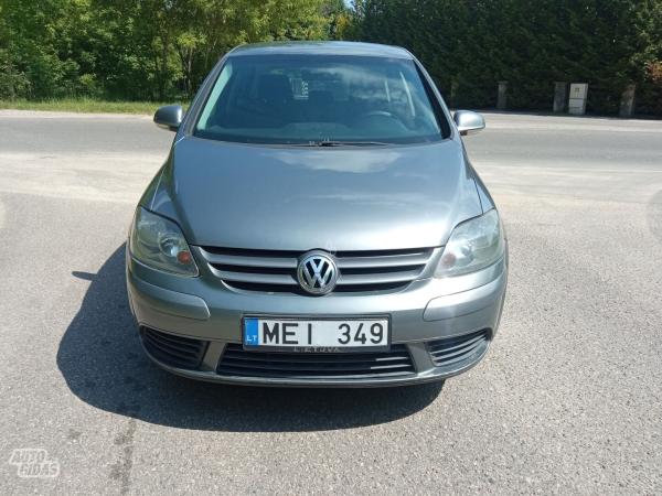 Grey Volkswagen Golf Plus 2005 in Vilnius, with an engine capacity of 1.90 L and mileage of 294 thousand km for 1790 €, photo 8 on AUTOMOTO.COM.LV