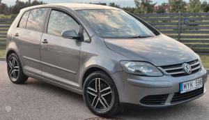 Pelēks Volkswagen Golf Plus 2005 Viļņa, ar dzinēja tilpumu 1.97 L un nobraukumu 280 tūkst. km par 1900 €, foto 4 vietnē AUTOMOTO.COM.LV