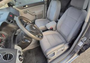 Pelēks Volkswagen Golf Plus 2005 Viļņa, ar dzinēja tilpumu 1.97 L un nobraukumu 280 tūkst. km par 1900 €, foto 10 vietnē AUTOMOTO.COM.LV