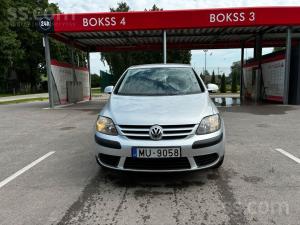 Grey Volkswagen Golf Plus 2005 in Bauska, with an engine capacity of 1.40 L and mileage of 320 thousand km for 1950 €, photo  on AUTOMOTO.COM.LV