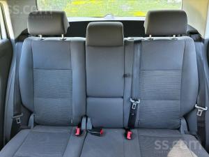 Grey Volkswagen Golf Plus 2005 in Bauska, with an engine capacity of 1.40 L and mileage of 320 thousand km for 1950 €, photo 9 on AUTOMOTO.COM.LV