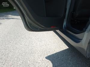 Grey Volkswagen Golf Plus 2005 in Vilnius, with an engine capacity of 1.90 L and mileage of 294 thousand km for 1590 €, photo 12 on AUTOMOTO.COM.LV