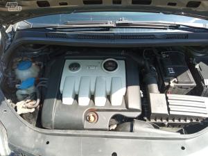 Grey Volkswagen Golf Plus 2005 in Vilnius, with an engine capacity of 1.90 L and mileage of 294 thousand km for 1590 €, photo 20 on AUTOMOTO.COM.LV