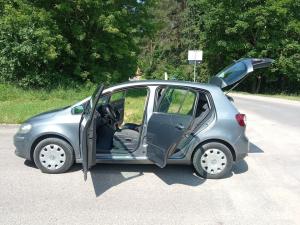 Серый Фольксваген Гольф Плюс 2005 в Вильнюс, объемом двигателя 1.90 л и пробегом 294 тыс. км за 1590 €, фото 11 на AUTOMOTO.COM.LV