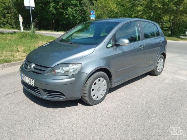Pelēks Volkswagen Golf Plus 2005 Viļņa, ar dzinēja tilpumu 1.90 L un nobraukumu 294 tūkst. km par 1590 €, foto 1 vietnē AUTOMOTO.COM.LV
