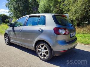 Pelēks Volkswagen Golf Plus 2005 Rīga, ar dzinēja tilpumu 1.90 L un nobraukumu 358 tūkst. km par 1350 €, foto 5 vietnē AUTOMOTO.COM.LV