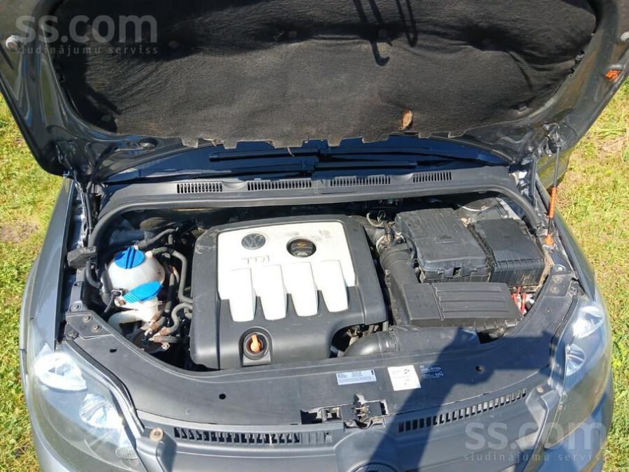 Pelēks Volkswagen Golf Plus 2005 Talsi, ar dzinēja tilpumu 2.00 L un nobraukumu 326 tūkst. km par 1850 €, foto 9 vietnē AUTOMOTO.COM.LV