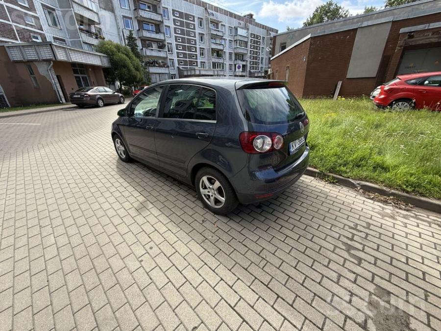 Grey Volkswagen Golf Plus 2005 in Riga, with an engine capacity of 2.00 L and mileage of 310 thousand km for 1000 €, photo 6 on AUTOMOTO.COM.LV