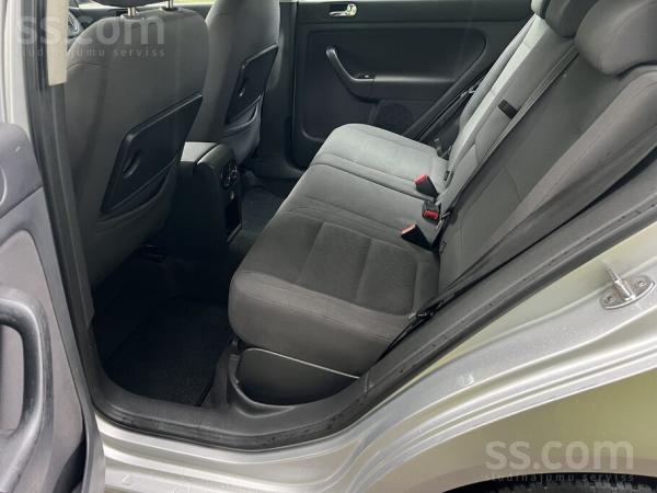 Grey Volkswagen Golf Plus 2005 in Rezekne, with an engine capacity of 1.90 L and mileage of 288 thousand km for 3150 €, photo 9 on AUTOMOTO.COM.LV