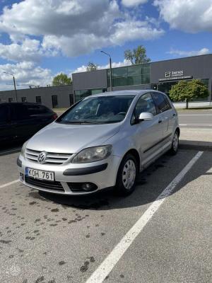 Grey Volkswagen Golf Plus 2005 in Vilnius, with an engine capacity of 1.60 L and mileage of 255 thousand km for 1300 €, photo 3 on AUTOMOTO.COM.LV