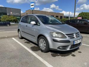 Grey Volkswagen Golf Plus 2005 in Vilnius, with an engine capacity of 1.60 L and mileage of 255 thousand km for 1300 €, photo 9 on AUTOMOTO.COM.LV