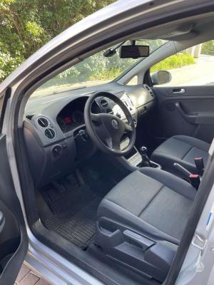 Grey Volkswagen Golf Plus 2005 in Vilnius, with an engine capacity of 1.60 L and mileage of 255 thousand km for 1300 €, photo 18 on AUTOMOTO.COM.LV