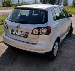 Grey Volkswagen Golf Plus 2005 in Siauliai, with an engine capacity of 1.90 L and mileage of 280 thousand km for 1600 €, photo 11 on AUTOMOTO.COM.LV