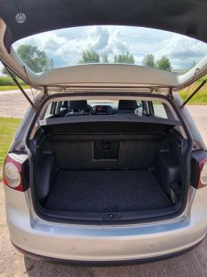 Grey Volkswagen Golf Plus 2005 in Siauliai, with an engine capacity of 1.90 L and mileage of 280 thousand km for 1600 €, photo 12 on AUTOMOTO.COM.LV