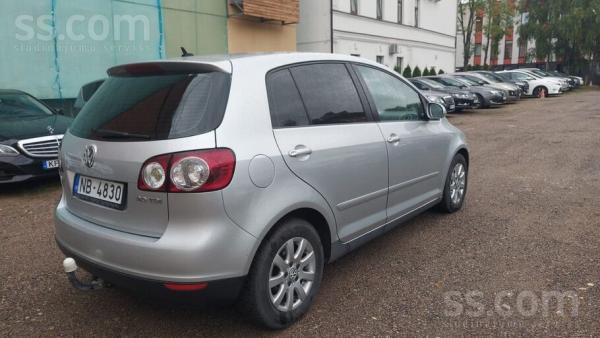 Pelēks Volkswagen Golf Plus 2005 Daugavpils, ar dzinēja tilpumu 2.00 L un nobraukumu 0 tūkst. km par 2250 €, foto 7 vietnē AUTOMOTO.COM.LV