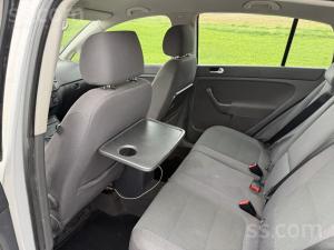 Grey Volkswagen Golf Plus 2005 in Bauska, with an engine capacity of 1.90 L and mileage of 391 thousand km for 1290 €, photo 6 on AUTOMOTO.COM.LV