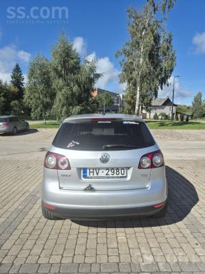 Pelēks Volkswagen Golf Plus 2005 Rēzekne, ar dzinēja tilpumu 1.90 L un nobraukumu 370 tūkst. km par 1550 €, foto 6 vietnē AUTOMOTO.COM.LV