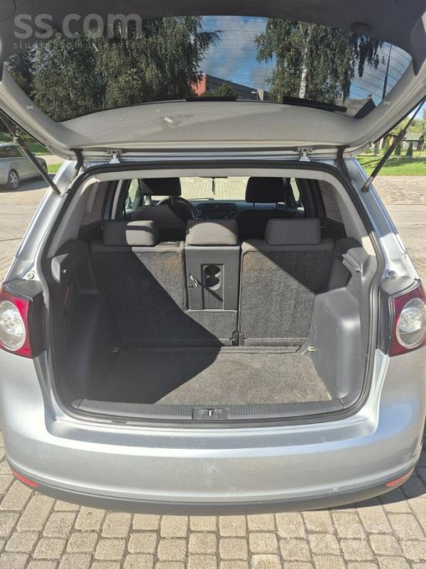 Grey Volkswagen Golf Plus 2005 in Rezekne, with an engine capacity of 1.90 L and mileage of 370 thousand km for 1550 €, photo 11 on AUTOMOTO.COM.LV