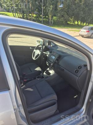 Pelēks Volkswagen Golf Plus 2005 Rēzekne, ar dzinēja tilpumu 1.90 L un nobraukumu 370 tūkst. km par 1550 €, foto 13 vietnē AUTOMOTO.COM.LV