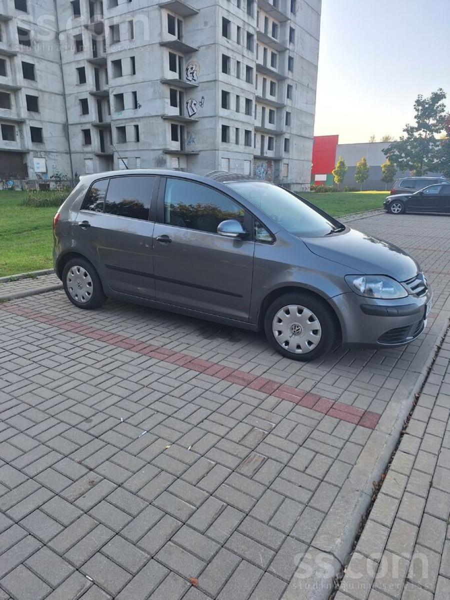 Pelēks Volkswagen Golf Plus 2005 Jelgava, ar dzinēja tilpumu 1.90 L un nobraukumu 169 tūkst. km par 3250 €, foto 11 vietnē AUTOMOTO.COM.LV
