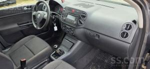 Grey Volkswagen Golf Plus 2005 in Valmiera, with an engine capacity of 1.90 L and mileage of 0 thousand km for 1200 €, photo 10 on AUTOMOTO.COM.LV