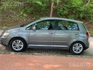 Grey Volkswagen Golf Plus 2006 in Bauska, with an engine capacity of 2.00 L and mileage of 323 thousand km for 1550 €, photo 2 on AUTOMOTO.COM.LV