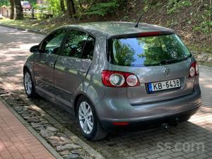 Grey Volkswagen Golf Plus 2006 in Bauska, with an engine capacity of 2.00 L and mileage of 323 thousand km for 1550 €, photo 4 on AUTOMOTO.COM.LV