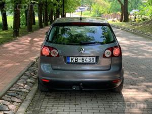 Grey Volkswagen Golf Plus 2006 in Bauska, with an engine capacity of 2.00 L and mileage of 323 thousand km for 1550 €, photo 5 on AUTOMOTO.COM.LV