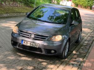Grey Volkswagen Golf Plus 2006 in Bauska, with an engine capacity of 2.00 L and mileage of 323 thousand km for 1550 €, photo 7 on AUTOMOTO.COM.LV