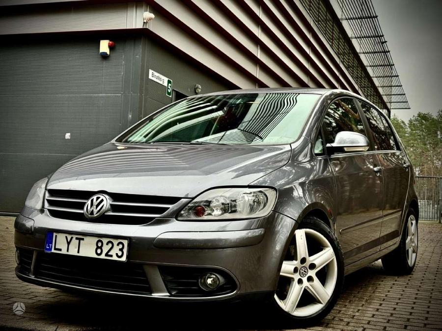 Grey Volkswagen Golf Plus 2006 in Alytus, with an engine capacity of 1.97 L and mileage of 310 thousand km for 2899 €, photo 12 on AUTOMOTO.COM.LV