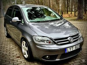 Grey Volkswagen Golf Plus 2006 in Alytus, with an engine capacity of 1.97 L and mileage of 310 thousand km for 2899 €, photo 17 on AUTOMOTO.COM.LV