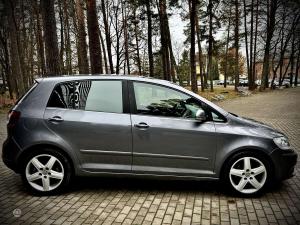 Grey Volkswagen Golf Plus 2006 in Alytus, with an engine capacity of 1.97 L and mileage of 310 thousand km for 2899 €, photo 19 on AUTOMOTO.COM.LV