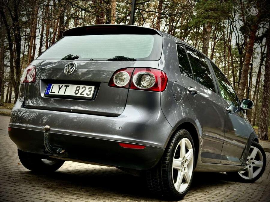Grey Volkswagen Golf Plus 2006 in Alytus, with an engine capacity of 1.97 L and mileage of 310 thousand km for 2899 €, photo 26 on AUTOMOTO.COM.LV
