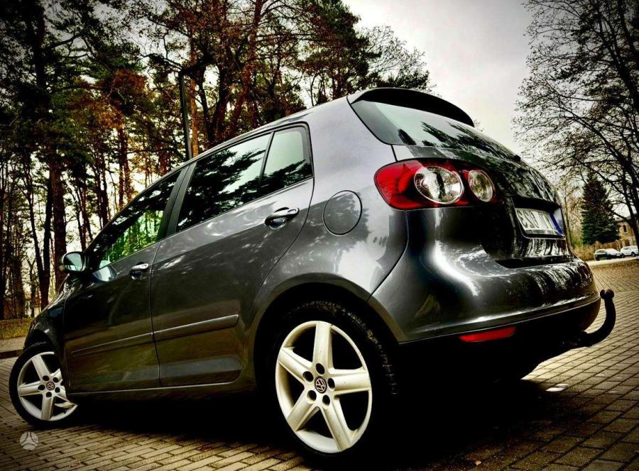 Grey Volkswagen Golf Plus 2006 in Alytus, with an engine capacity of 1.97 L and mileage of 310 thousand km for 2899 €, photo 29 on AUTOMOTO.COM.LV