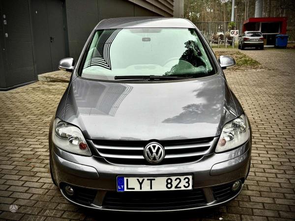 Grey Volkswagen Golf Plus 2006 in Alytus, with an engine capacity of 1.97 L and mileage of 310 thousand km for 3699 €, photo 5 on AUTOMOTO.COM.LV