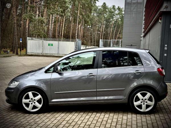 Pelēks Volkswagen Golf Plus 2006 Alīta, ar dzinēja tilpumu 1.97 L un nobraukumu 310 tūkst. km par 3199 €, foto 5 vietnē AUTOMOTO.COM.LV