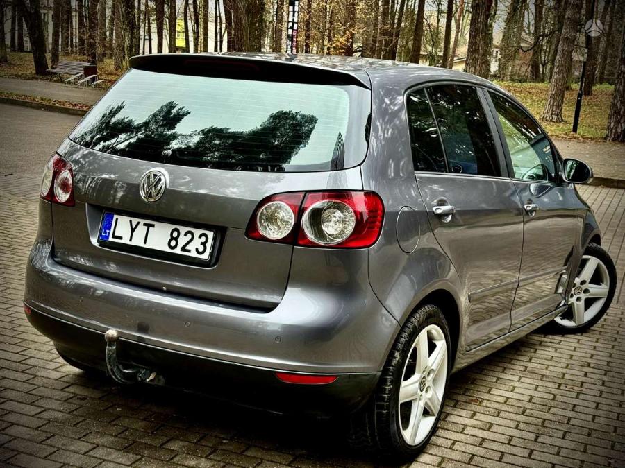 Grey Volkswagen Golf Plus 2006 in Alytus, with an engine capacity of 1.97 L and mileage of 310 thousand km for 3199 €, photo 19 on AUTOMOTO.COM.LV