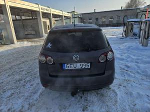 Grey Volkswagen Golf Plus 2006 in Prienai, with an engine capacity of 1.90 L and mileage of 315 thousand km for 1350 €, photo 15 on AUTOMOTO.COM.LV