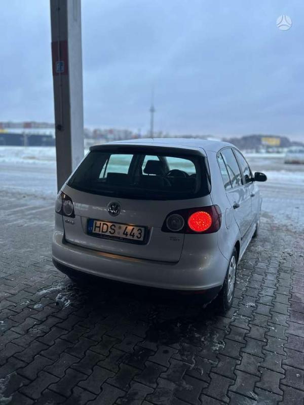 Grey Volkswagen Golf Plus 2006 in Vilnius, with an engine capacity of 1.90 L and mileage of 207 thousand km for 1350 €, photo 3 on AUTOMOTO.COM.LV