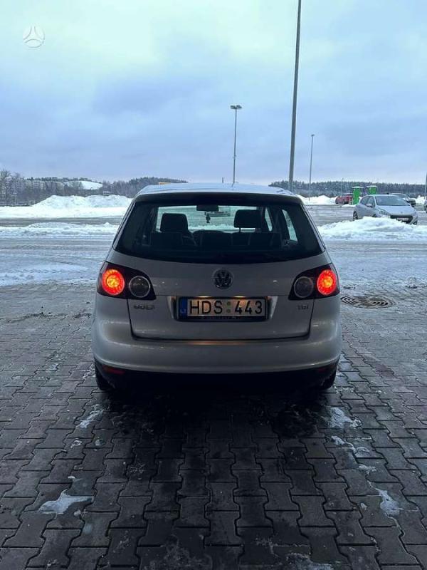 Grey Volkswagen Golf Plus 2006 in Vilnius, with an engine capacity of 1.90 L and mileage of 207 thousand km for 1350 €, photo 4 on AUTOMOTO.COM.LV